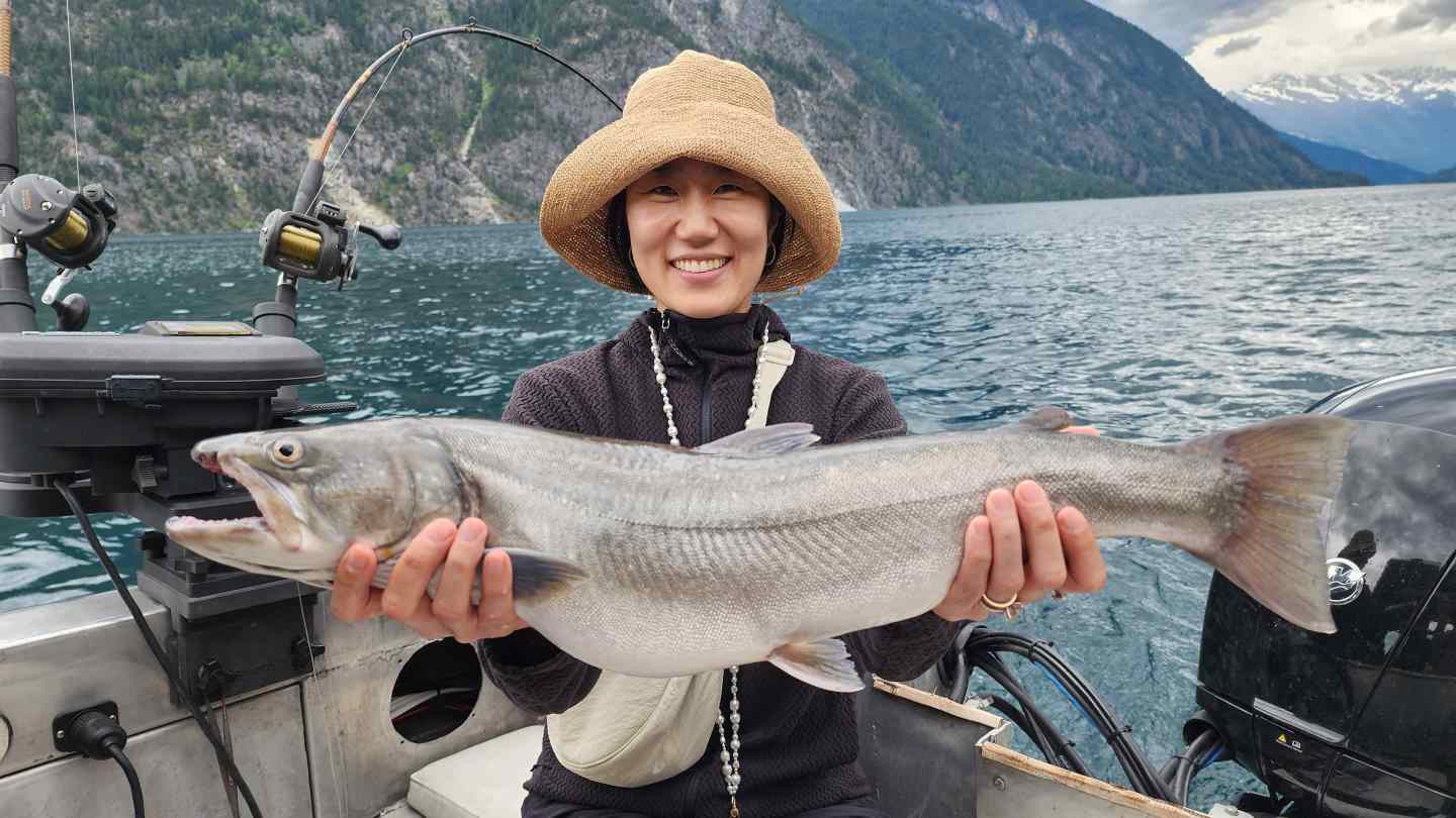 Jon Boat Fishing Tours and Large Lake Boat Fishing Charters in ...